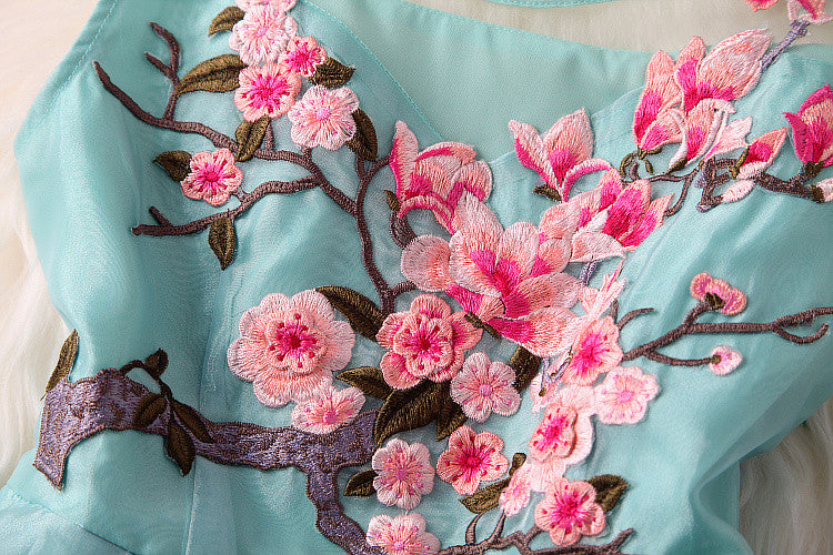 Handmade Embroidered Lace Dress – Shodg